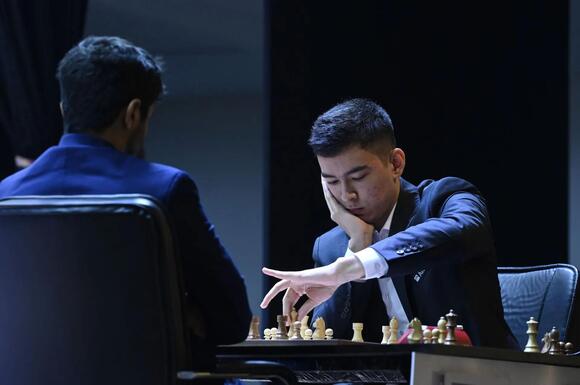 17-year-old hacks Ray-Ban glasses to cheat at chess, users are cracking ...