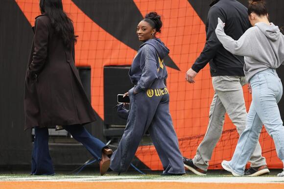 Simone Biles Breaks Silence on Bad Bunny Amid Super Bowl Halftime Show ...