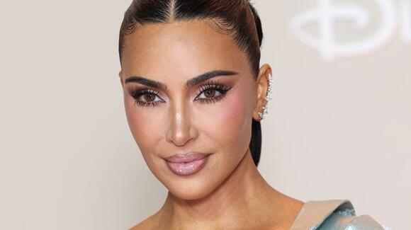 Kim Kardashian and Lewis Hamilton’s Body Language Explained Amid ...