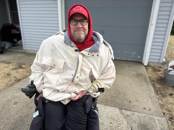 Sheboygan residents, snow crews brace for storm as winds already ...