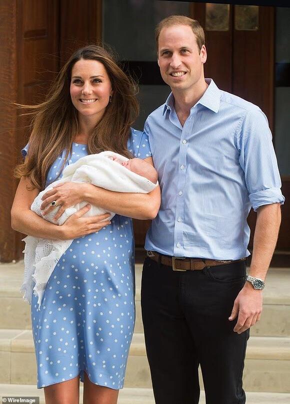 Royal fans gush over Prince George's resemblance to Prince William in ...