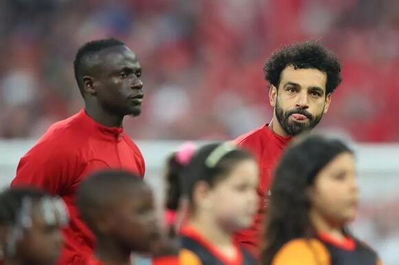 Mohamed Salah foul on Sadio Mane sparks brawl at AFCON as Liverpool ...