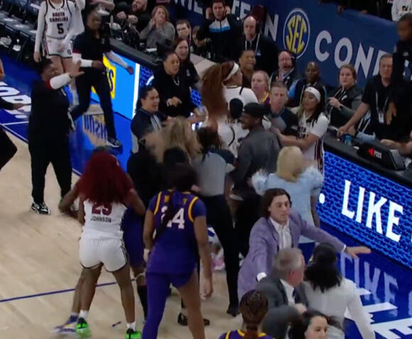 Huge Brawl Breaks Out Between LSU, South Carolina During SEC Title Game
