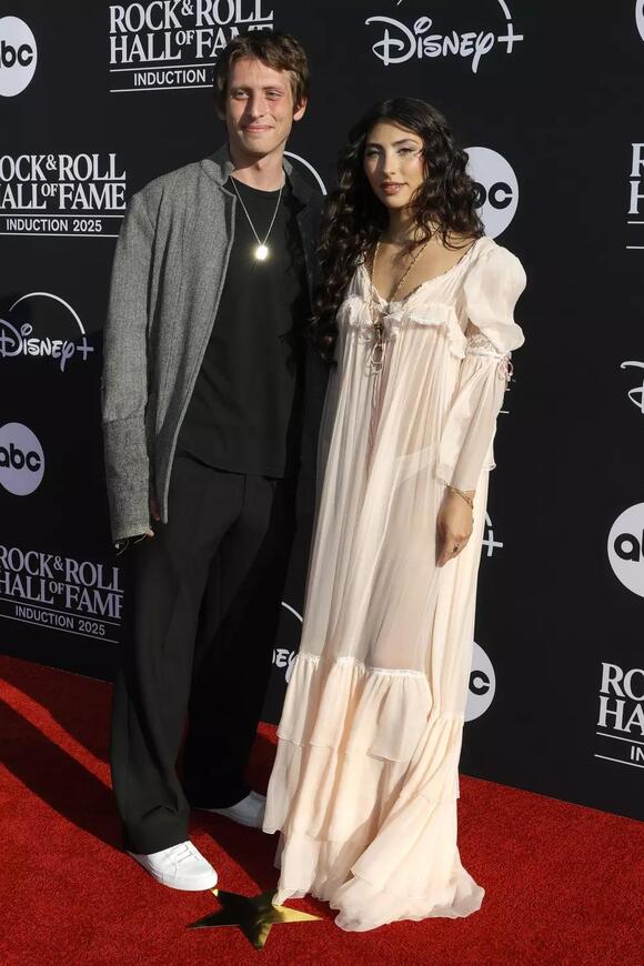 Sly Stone All-Star Tribute Kicks Off Rock Hall Ceremony - NewsBreak