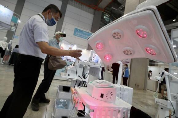 Medical devices become Costa Rica’s top export in 2025 - NewsBreak