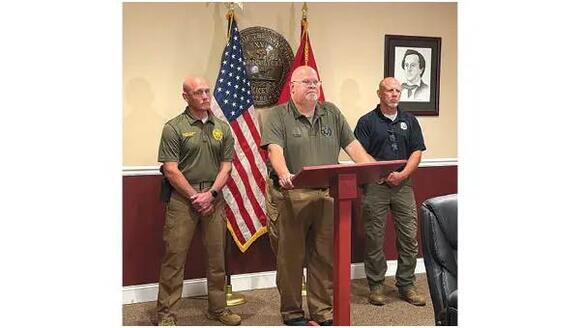 Update: Carter County Sheriff’s Office: Murder suspect now in custody ...