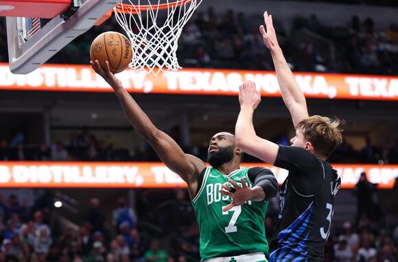 “Bro Said Free Throws Are On The Heirarchy System”: NBA Fans Pile On ...
