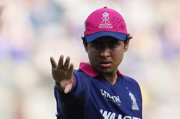 15-year-old Vaibhav Sooryavanshi hits record-breaking 11-ball fifty ...