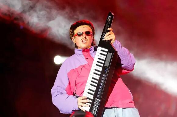 When and why did Oliver Tree leave Atlantic Records? Ownership explored ...