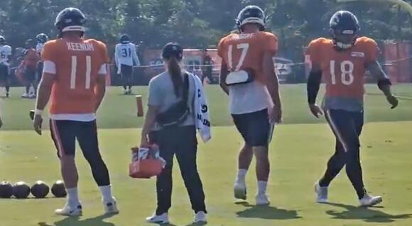 “This Is So Pathetic”: NFL Fans Are Destroying Bears QB Caleb Williams ...