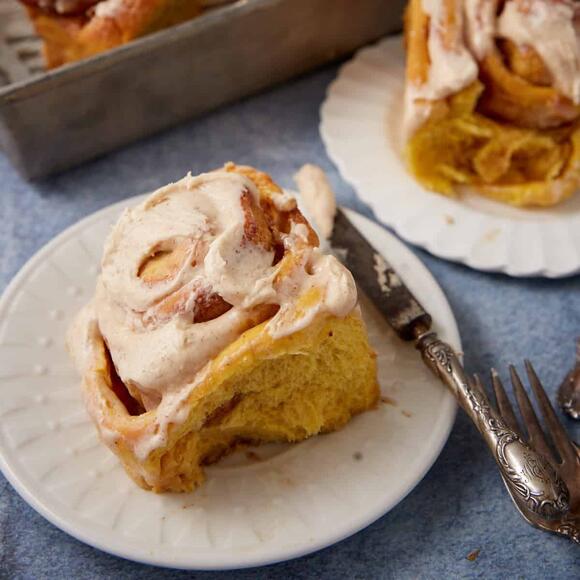 Creamy Pumpkin Cream Cheese Frosting for Cakes and Cupcakes - NewsBreak