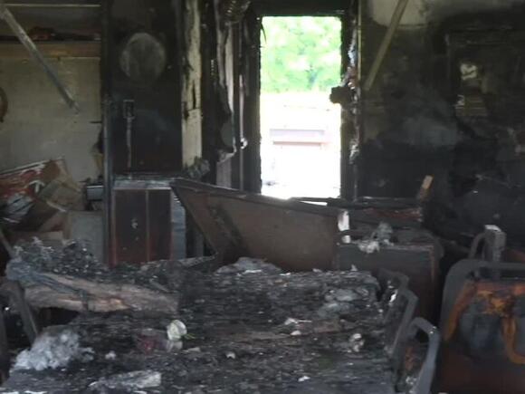 Community mourns beloved restaurant - NewsBreak