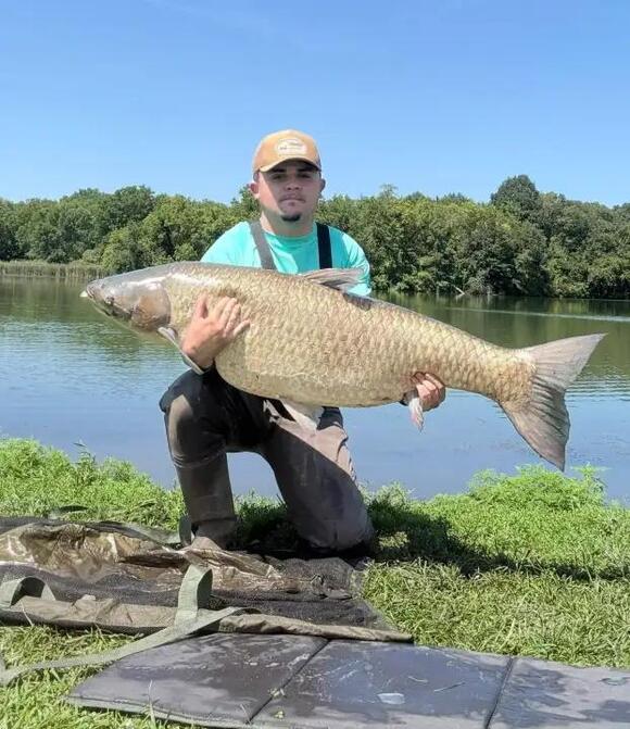 Photos: World record grass carp caught in Sioux City - NewsBreak