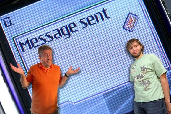 Steve Texted The Wrong ‘Tommy’ And Didn’t Know For Months - NewsBreak