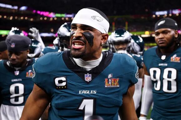 Meet Autumn Lockwood, The First Black Woman Coach To Win a Super Bowl ...