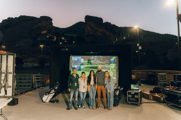 Country Music Star, Jordan Davis, Takes A Golf Simulator On The Road ...