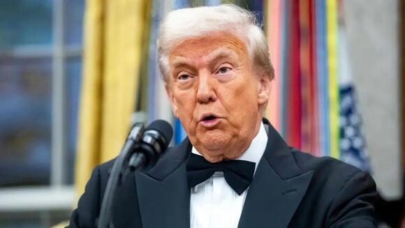 'Rude' Donald Trump Criticized for Telling CBS Reporter Tony Dokoupil ...