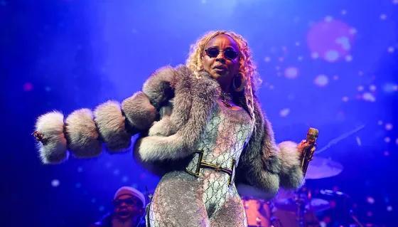 Mary J. Blige Explains THOSE ‘Tired’ Tour Memes, Says She Was Executing ...