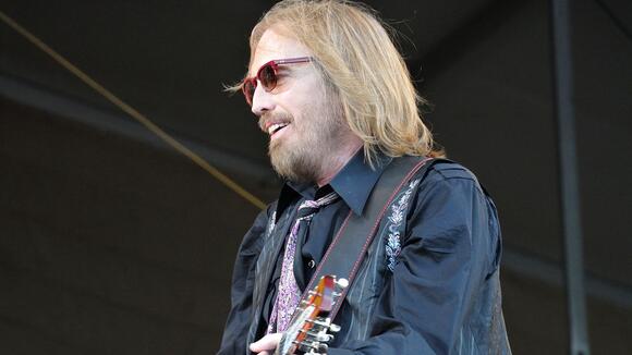 Rock Legends Who Turned Down Fortune For Freedom - NewsBreak
