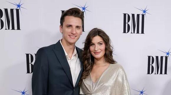 Red Clay Strays Lead Singer, Wife Welcome 'Beautiful, Perfect' Baby ...