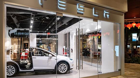 8 Tesla design choices that forced industry-wide change - NewsBreak