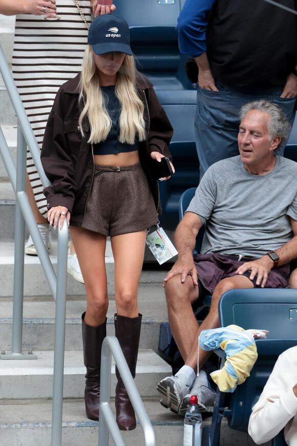Taylor Fritz’s girlfriend Morgan Riddle hypes him up as he reaches US ...