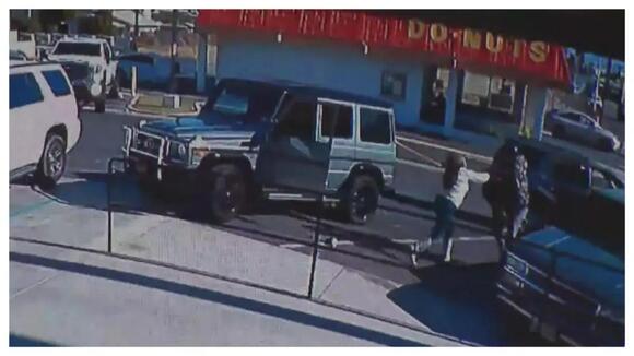 ‘This Is Disgusting’: Shocking Video Shows Gunman Chase Woman Around ...
