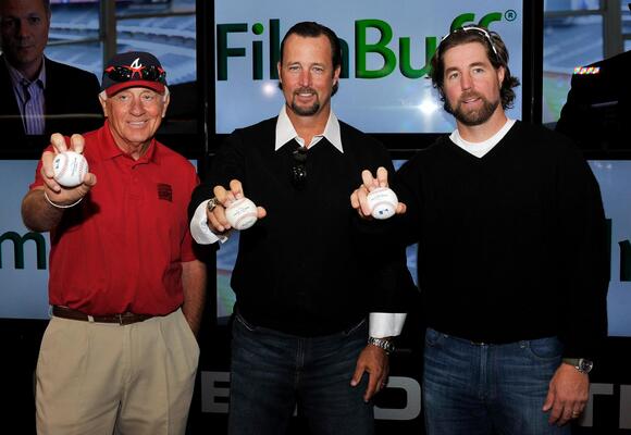 Derek Lowe glad Curt Schilling is skipping Red Sox celebration after ...