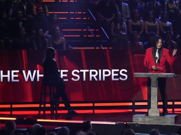 Jack White sends love to Detroit during Hall of Fame acceptance speech ...