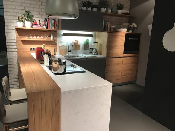 The Kitchen Color Combinations Quietly Replacing Plain White Cabinets ...
