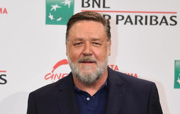 Russell Crowe Net Worth 2025: Inside the Fortune of Gladiator’s Leading ...