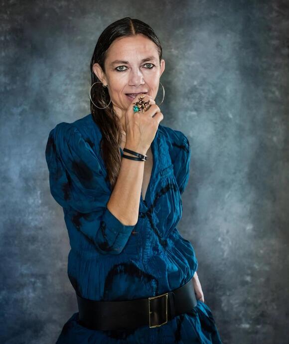 ‘Family Ties’ actress Justine Bateman speaks out on Biden years: ‘Man ...