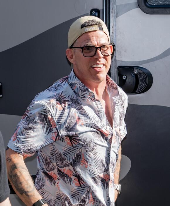 Steve-O Has Apologized For His Comments On Immigrants, And Here's What ...