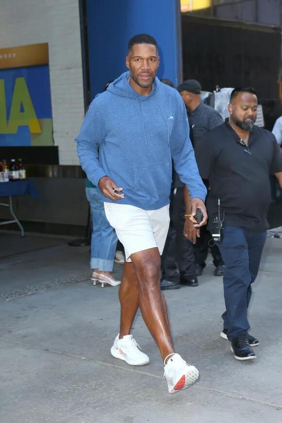 Michael Strahan steps out in casual outfit in New York days after ...
