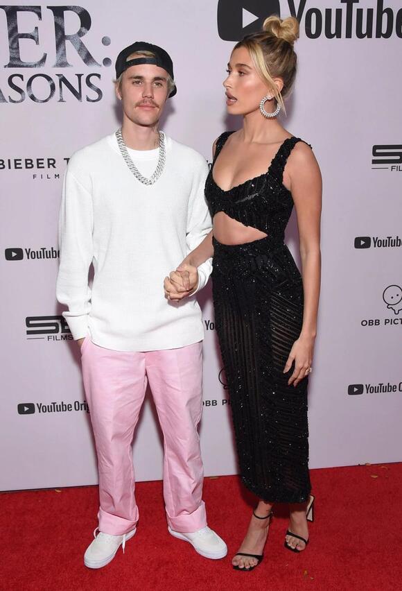 Hailey Bieber's Net Worth In 2025: Mrs Bieber's Shocking Fortune ...
