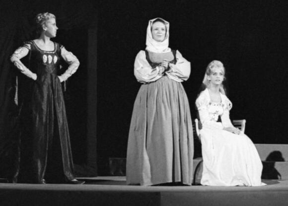 See Young Goldie Hawn as a Ballerina in 12 Adorable Rare Photos: ‘I ...