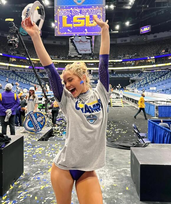 Olivia Dunne Celebrates Lsu Gymnastics Championship Berth ‘final 4