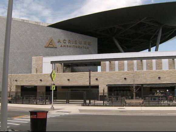 TRAFFIC ALERT: Road closures for Acrisure Amphitheater events - NewsBreak