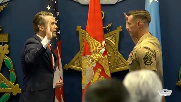 Fox News Host Joey Jones Re-Enlists in Marine Corps With Ex-Network ...