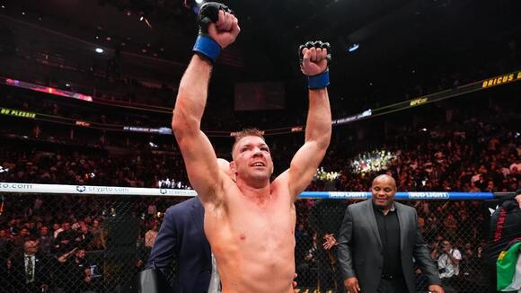 UFC 312 odds, predictions, time, Sydney card: du Plessis vs. Strickland ...