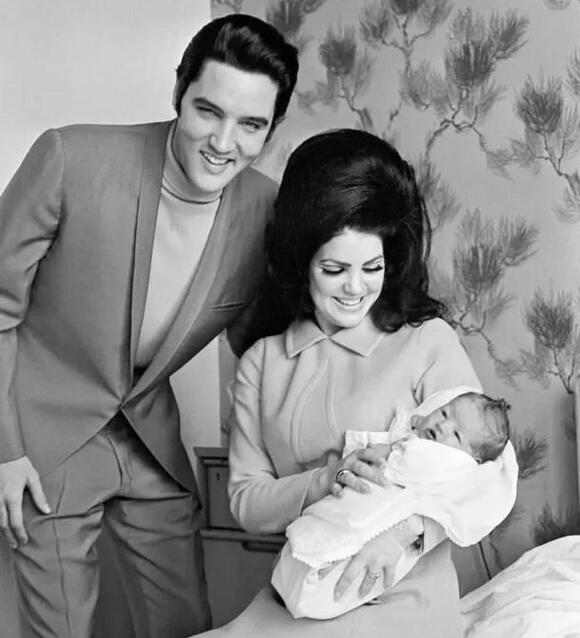 Priscilla Presley’s Last Words To Lisa Marie Revealed In Her Upcoming ...