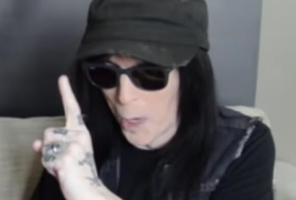 Mick Mars Forced To Pay Motley Crue $244,000 - NewsBreak