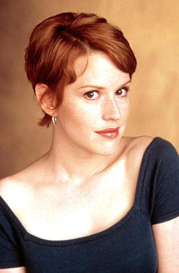 ‘Pretty in Pink’ Is 40! Here’s What Molly Ringwald, 58, Is Doing Now ...