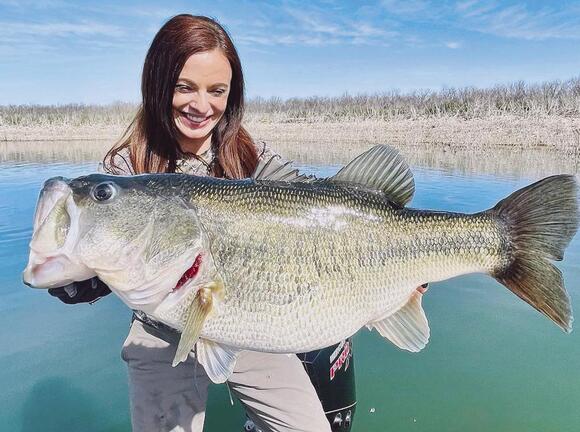 Lady angler lands pending world record at Lake O.H. Ivie - NewsBreak