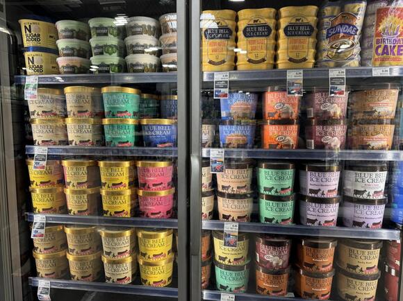 Blue Bell Ice Cream Brings Back a Fan Favorite - NewsBreak