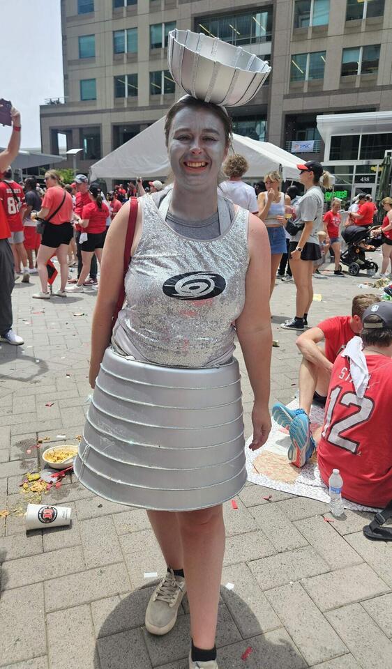 Jubilant crowd packs Raleigh to celebrate Canes' Stanley Cup, sets ...