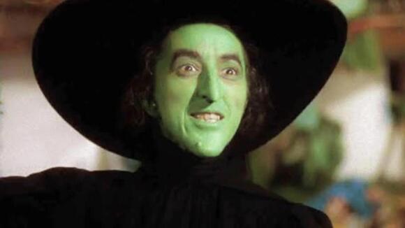 17 times we get to see an actor actually getting injured in movies ...