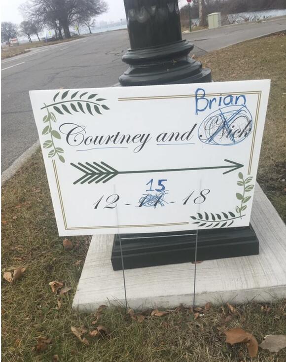 43 Trashy Signs That Make Even Bad People Say, “What Is Wrong With ...