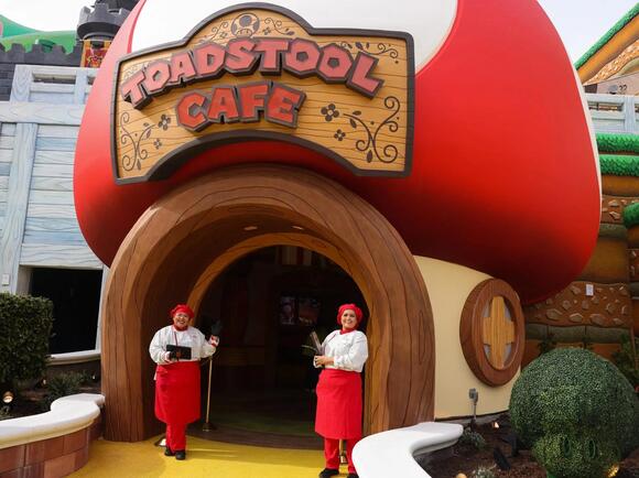 Look inside Super Nintendo World's Toadstool Cafe, where you can get a ...