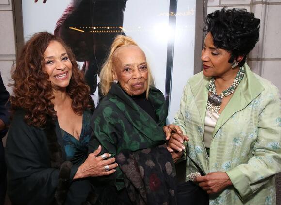 Who was Vivian Ayers Allen? Debbie Allen’s Pulitzer Prize-nominated ...